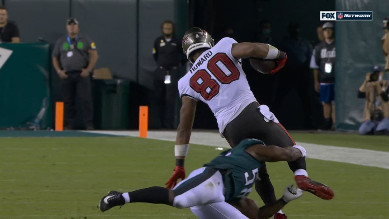 Highlight: LB Genard Avery's third-down shoestring tackle keeps Bucs ...