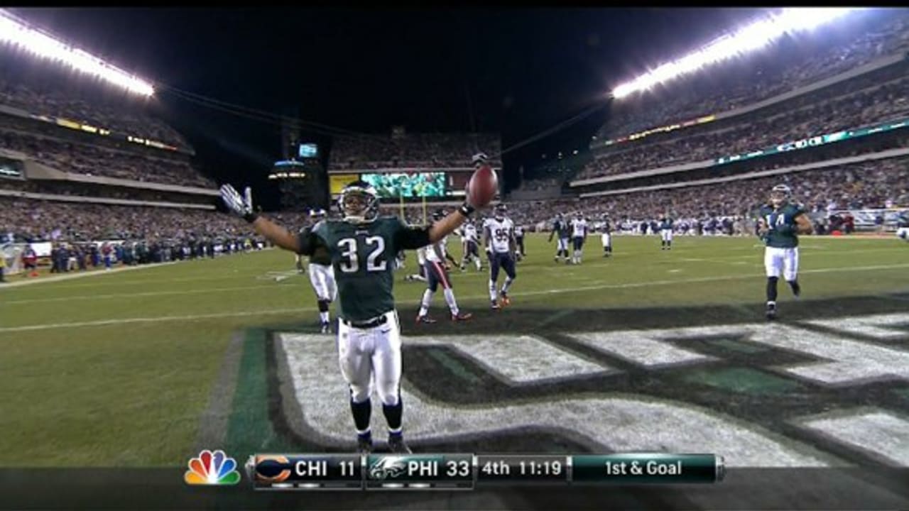 Chris Polk Runs 10 Yards For The TD