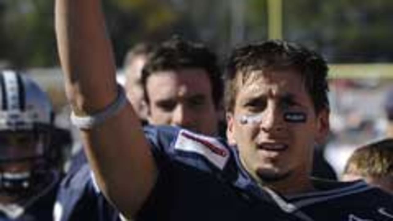 Eagles Sign WR Dave Ball