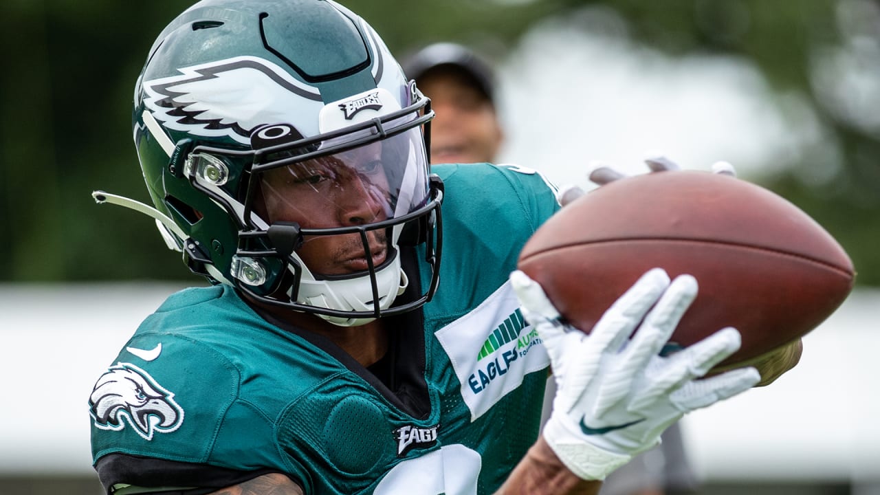 Strong steps forward for WR DeVonta Smith on the practice field