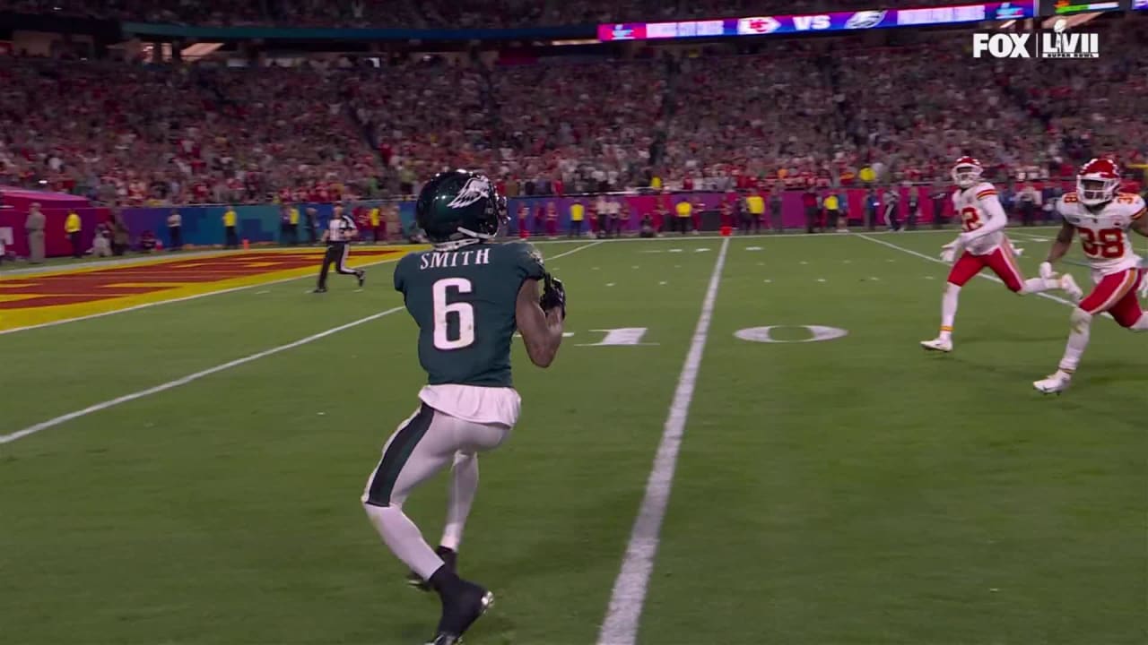 Highlight: DeVonta Smith gets behind Chiefs' secondary on Jalen Hurts ...