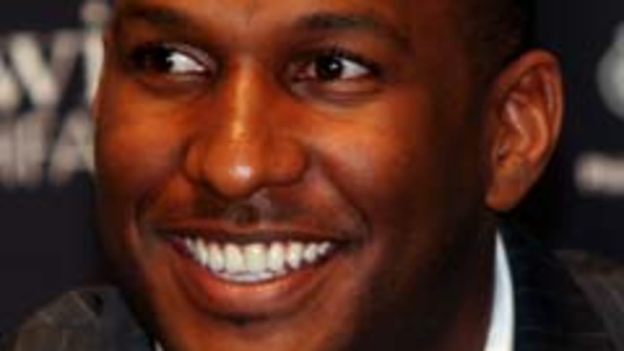 S Jones In With A One-Year Deal