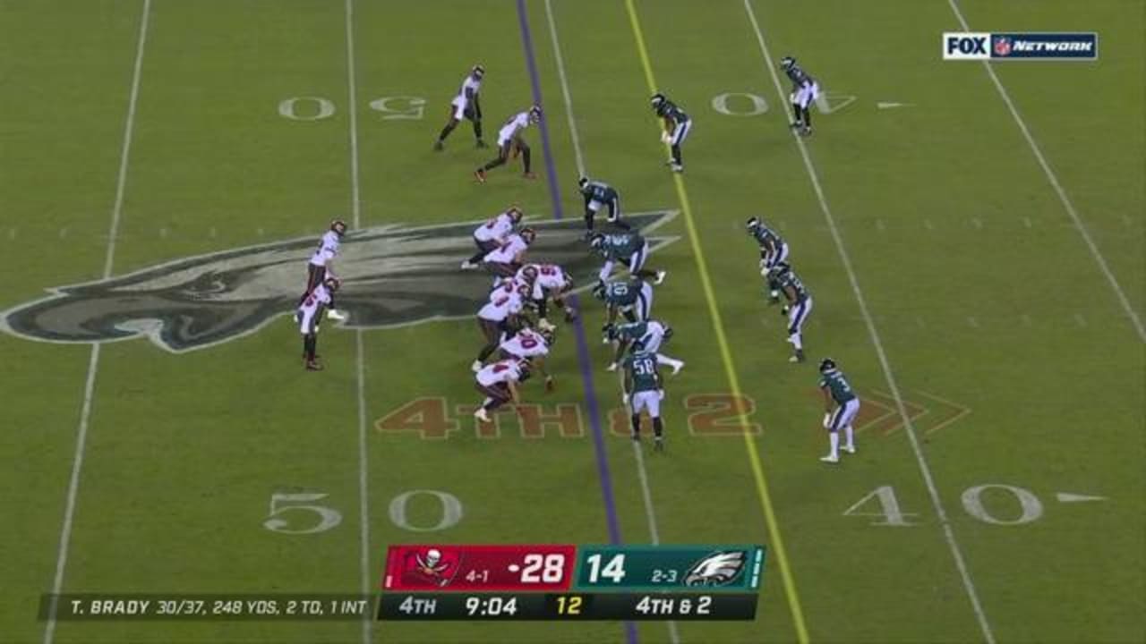 Highlight: Eagles' defense holds as Brady's fourth-down throw sails high