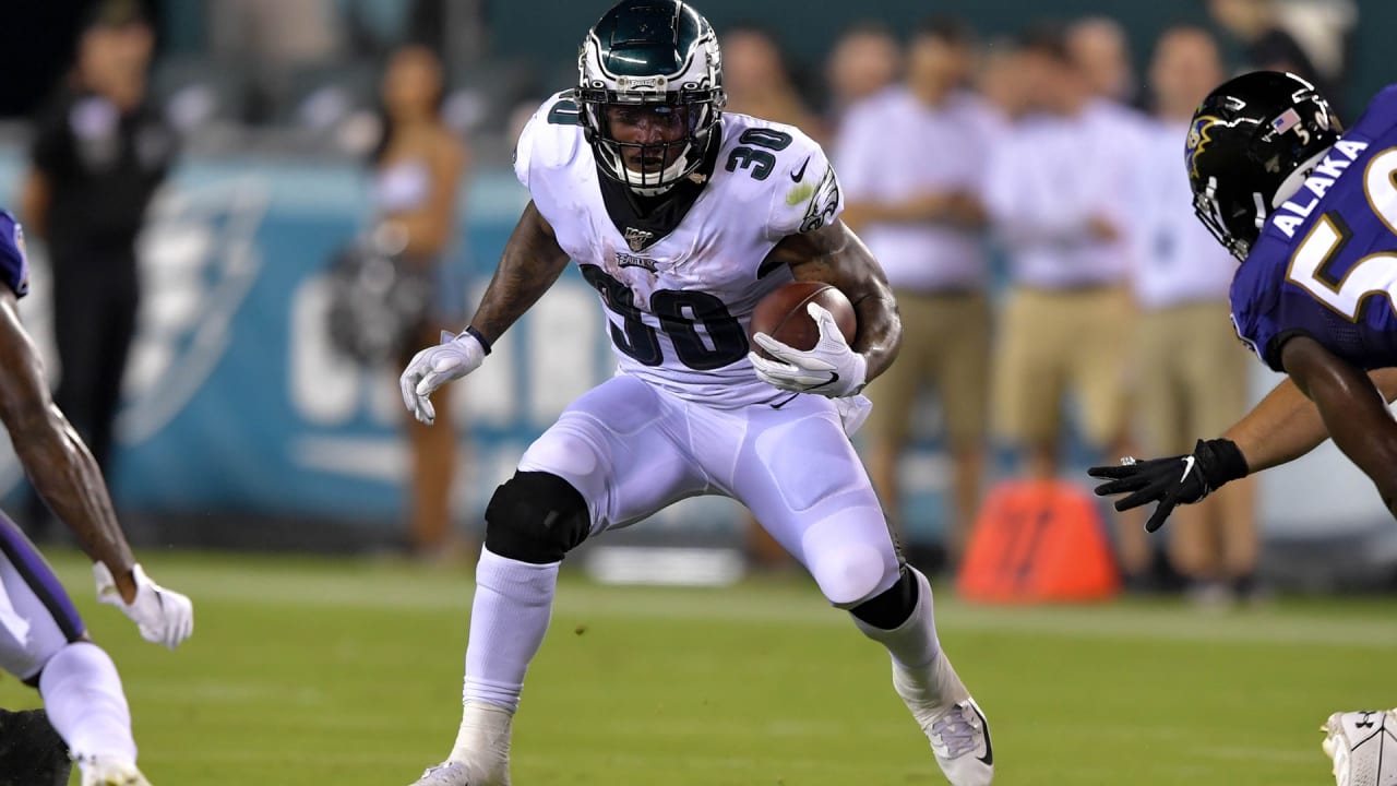 RB Corey Clement off and running in his preseason debut