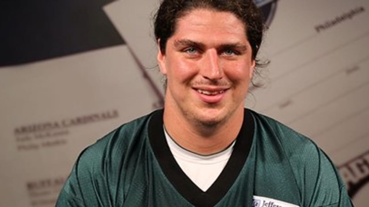 Rookie Spotlight: OL Dennis Kelly