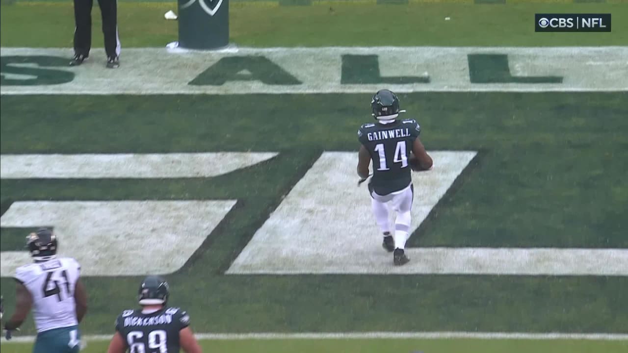 Highlight: Kenneth Gainwell 10-yard TD run gives Eagles the lead