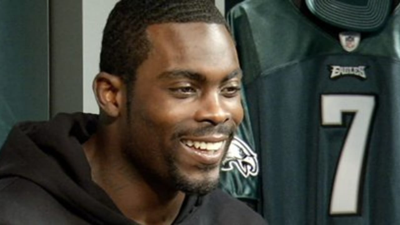 Inside The Studio: Michael Vick