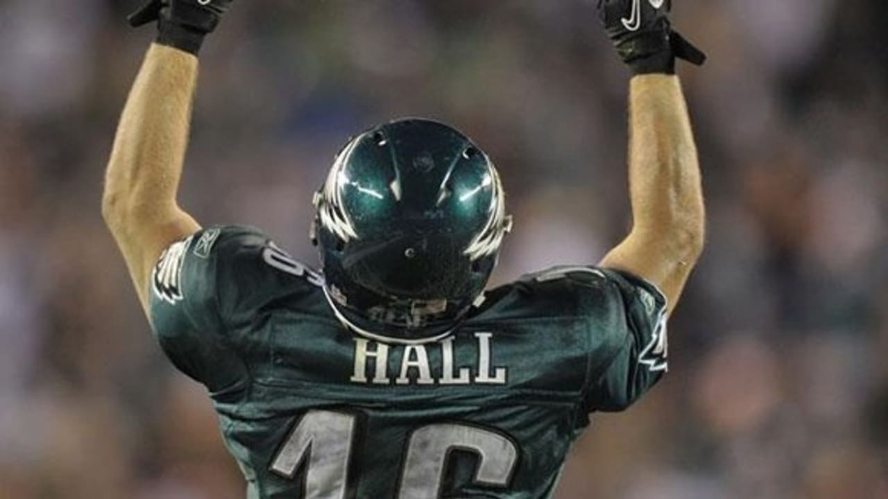 Inside The Locker Room: WR Chad Hall