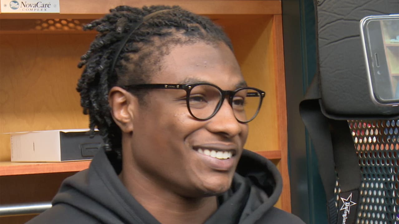 Deiondre' Hall Looking To Dance With Eagles