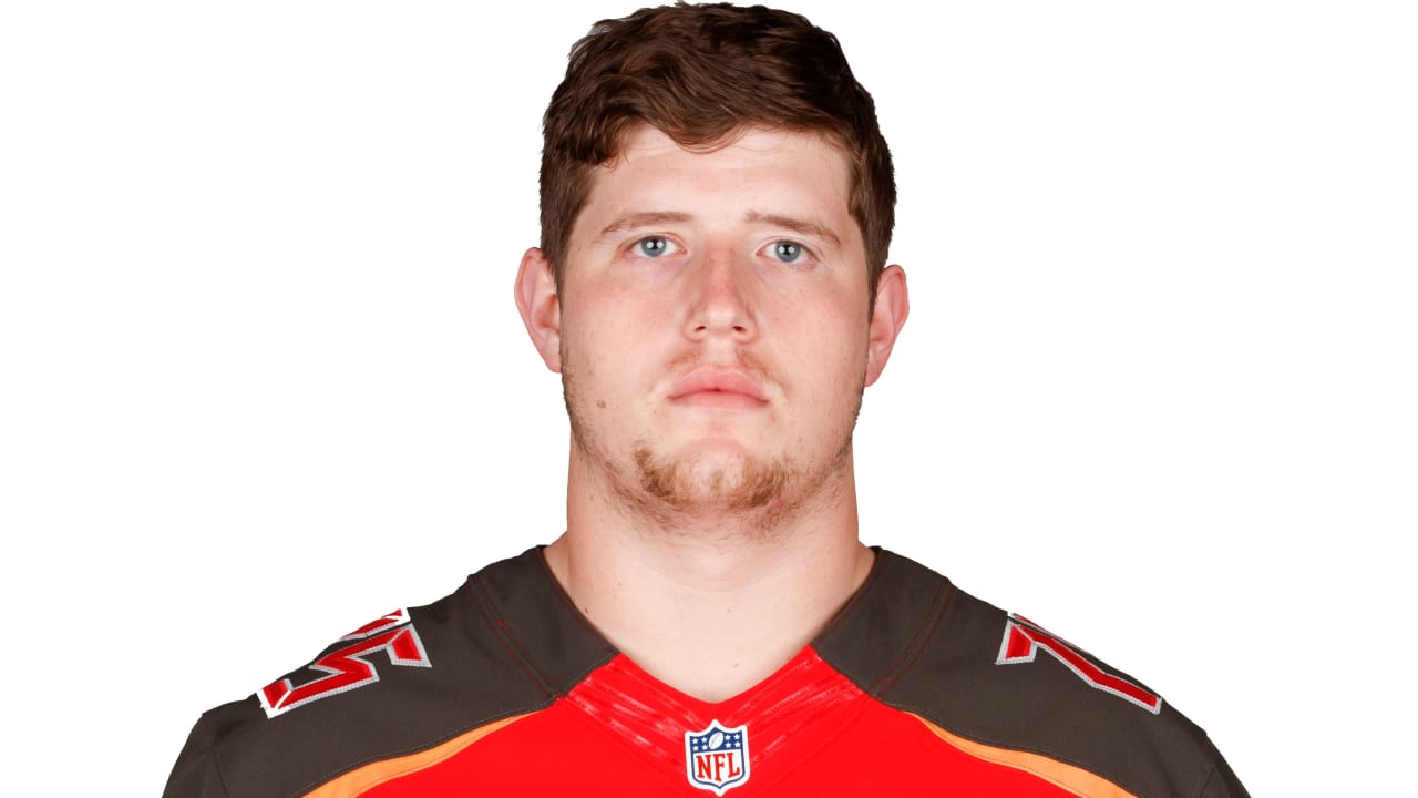 Eagles sign T Riley Mayfield