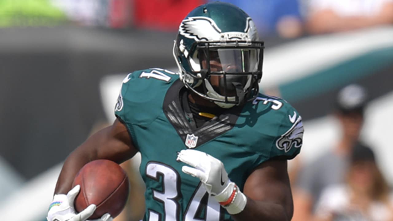 Eagles Bring Back RB Kenjon Barner On One-Year Deal