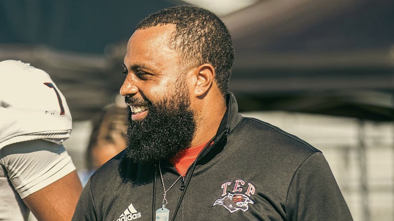 Coach of the Week: Devon Johnson, Imhotep Institute Charter High School