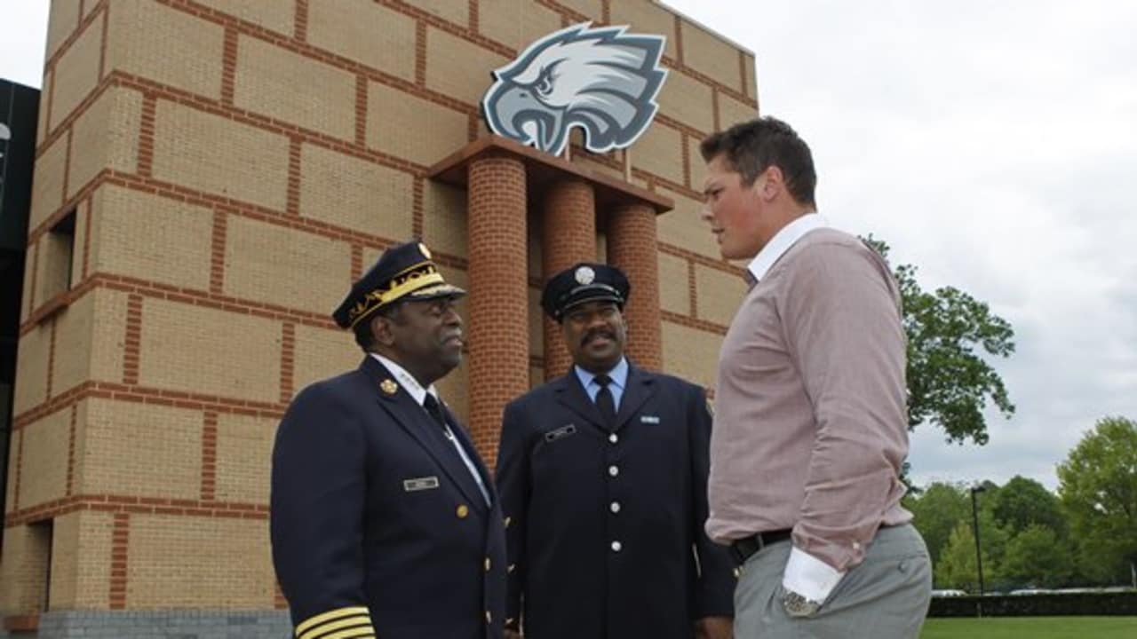 Danny Watkins Arrives in Philadelphia