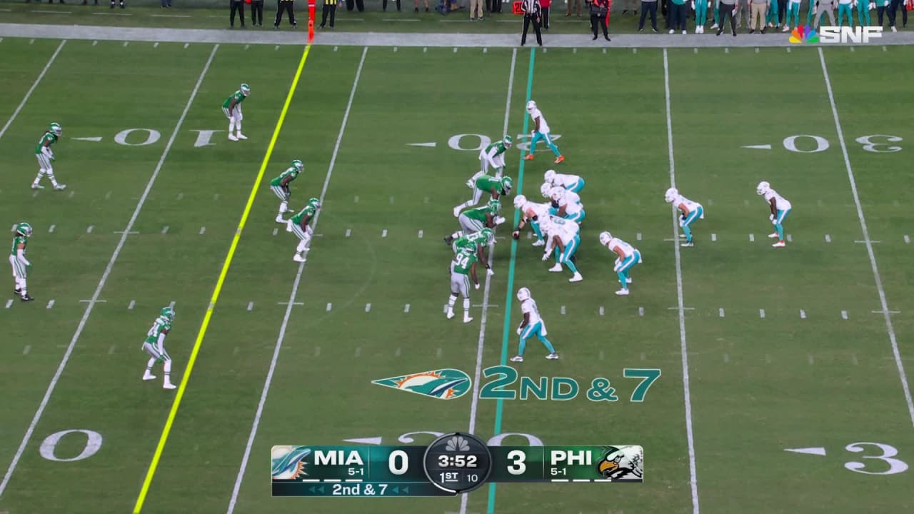 Highlight: Haason Reddick gets to Raheem Mostert again for his second TFL