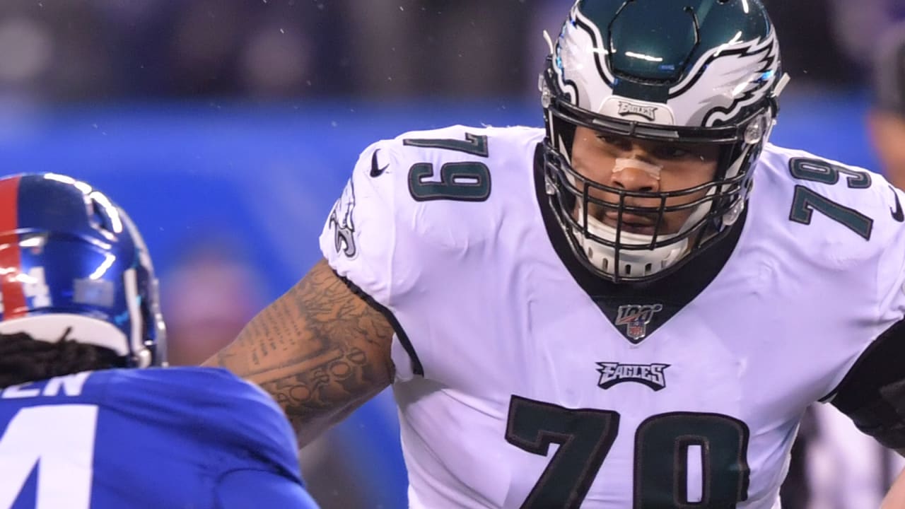 Brandon Brooks, Daeshon Hall suffer season-ending injuries