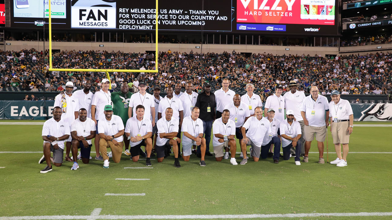Eagles legends gather for Hall of Fame announcement