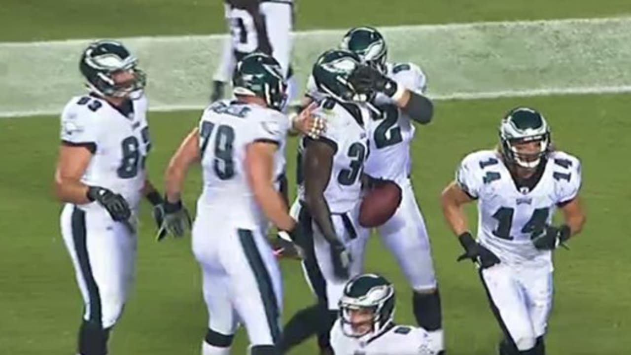 Ronnie Brown Powers It In