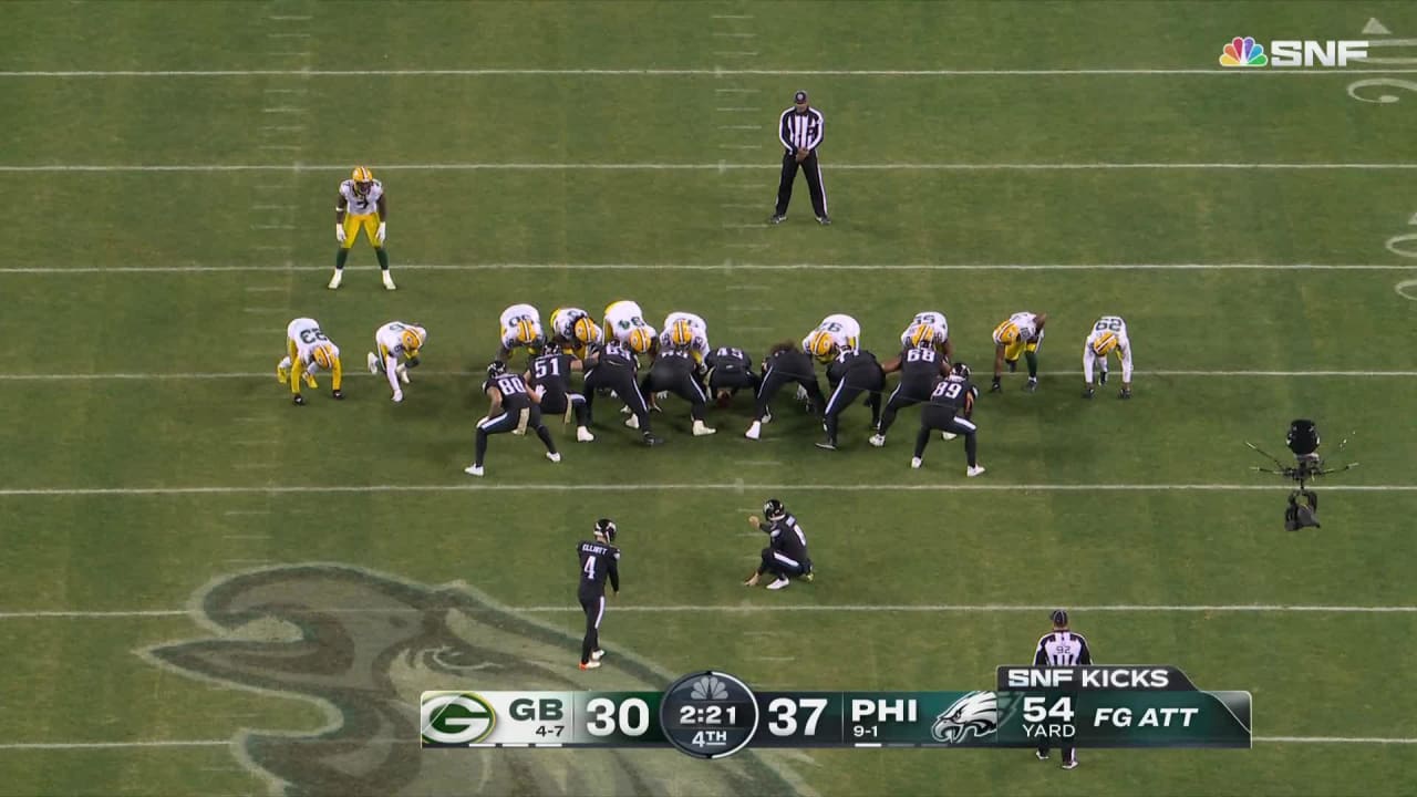 Highlight: Jake Elliott absolutely drills 54-yard field goal