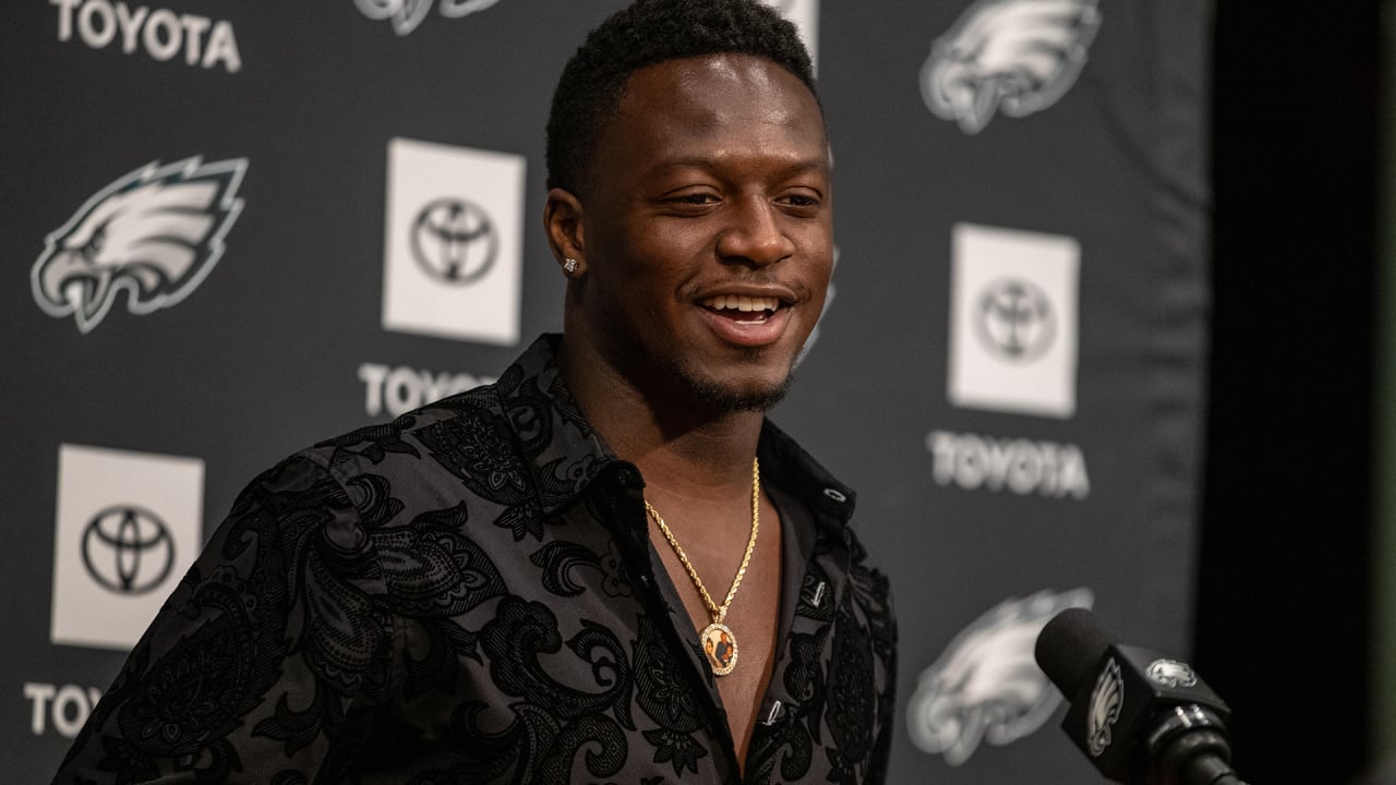 Five takeaways from Jordan Howard's introductory press conference