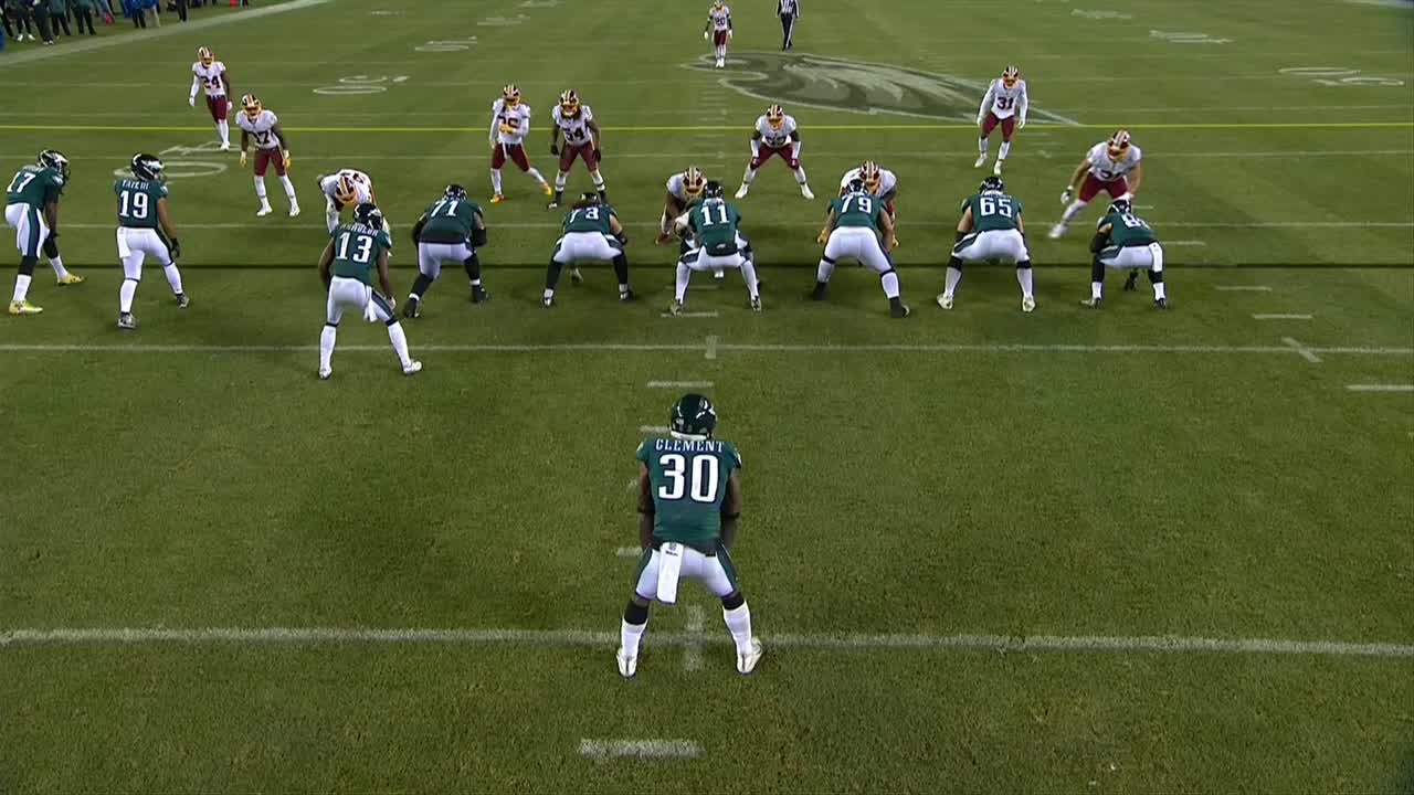 Corey Clement Breaks Loose For 23 Yards On Screen Pass