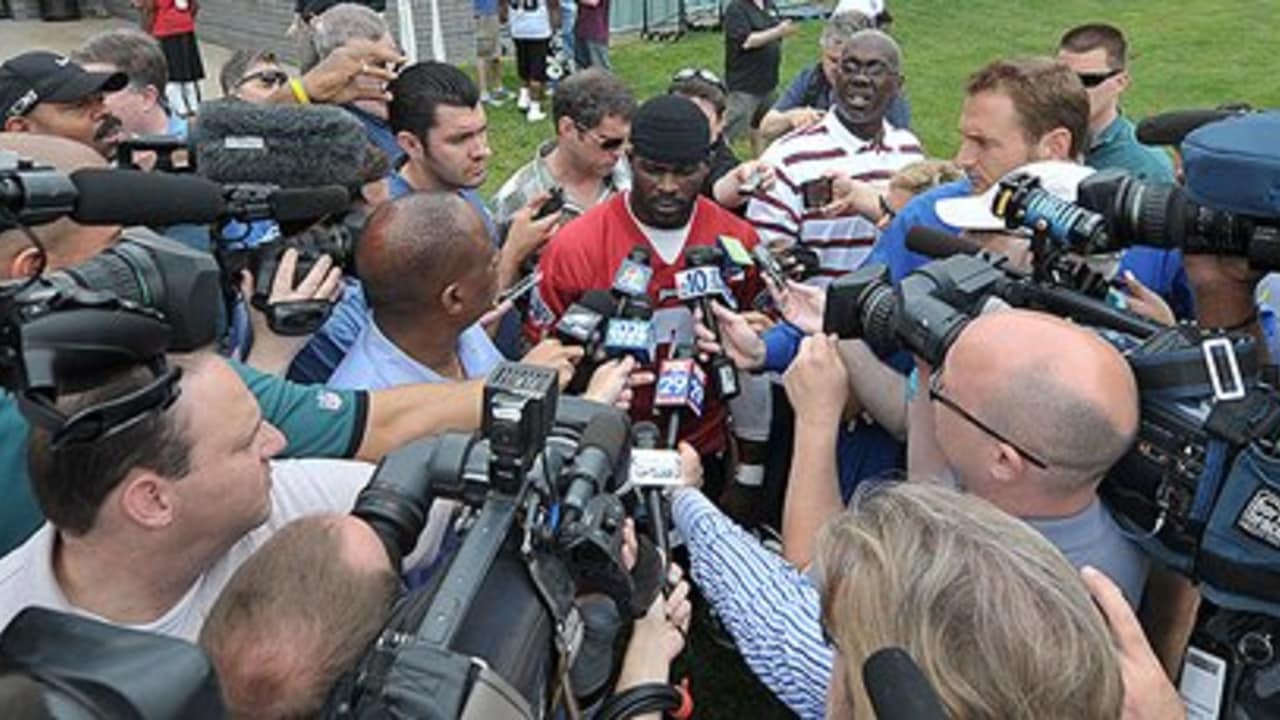 Vick: Kelly's Offense "Suits My Game"