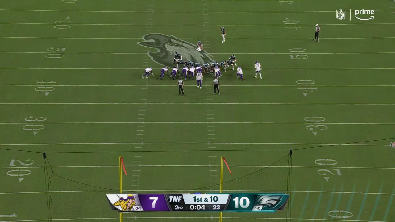 Highlight: Jake Elliott ties career-long with 61-yard FG as halftime ...