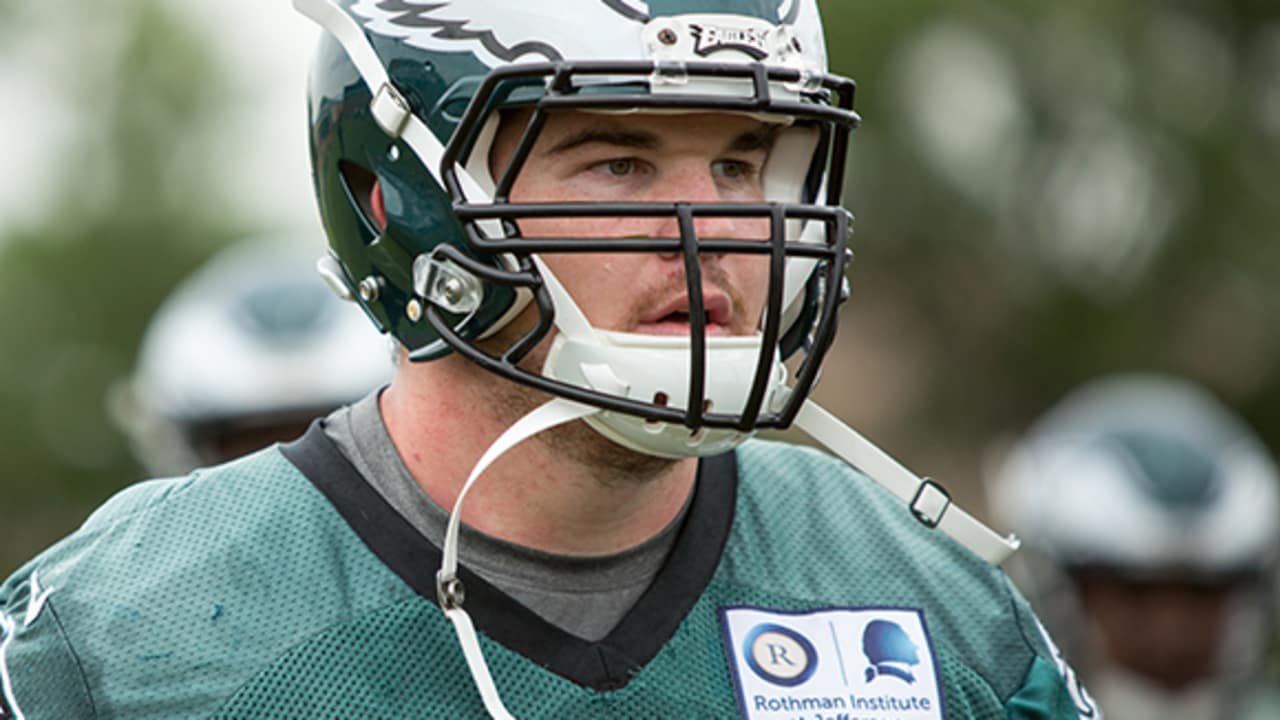 Taylor Hart Back, As Experiment Turns Into Roster Spot