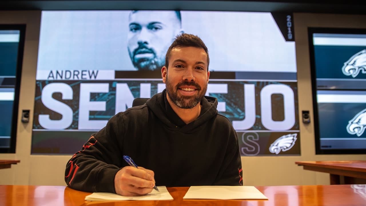 Andrew Sendejo thankful to be on the 'good side' with the Eagles