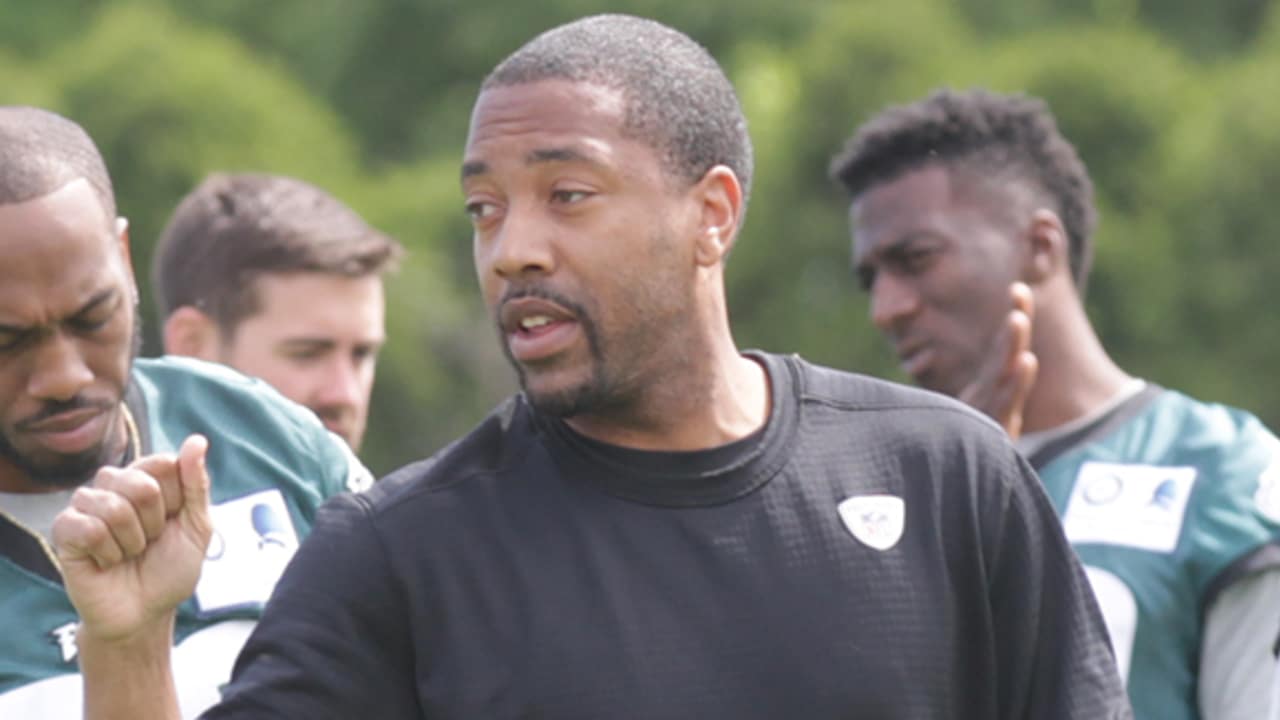 Greg Lewis Scouts The Wide Receivers