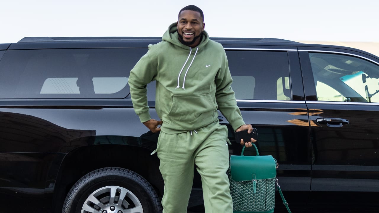 Photos: Kevin Byard arrives in Philadelphia