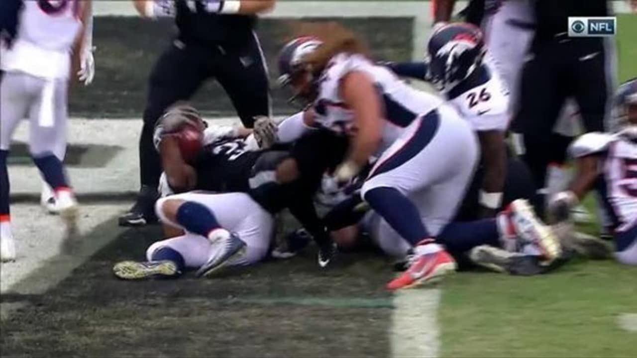 Highlight: Clement Powers Up The Middle For Third TD Of Game