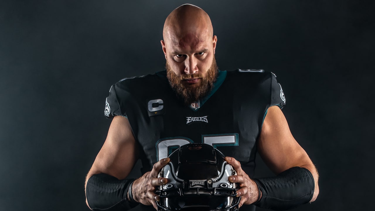 Ella on the Scene: Lane Johnson earns well-deserved honor