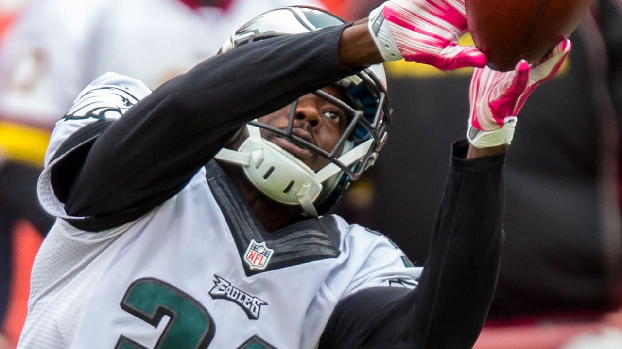 Highlights: Eagles Stumble In Carolina