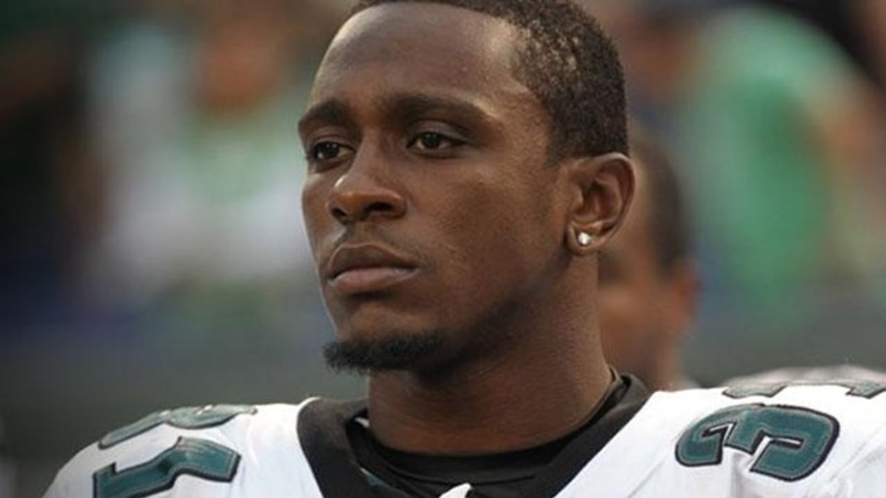 One On One: CB Ellis Hobbs