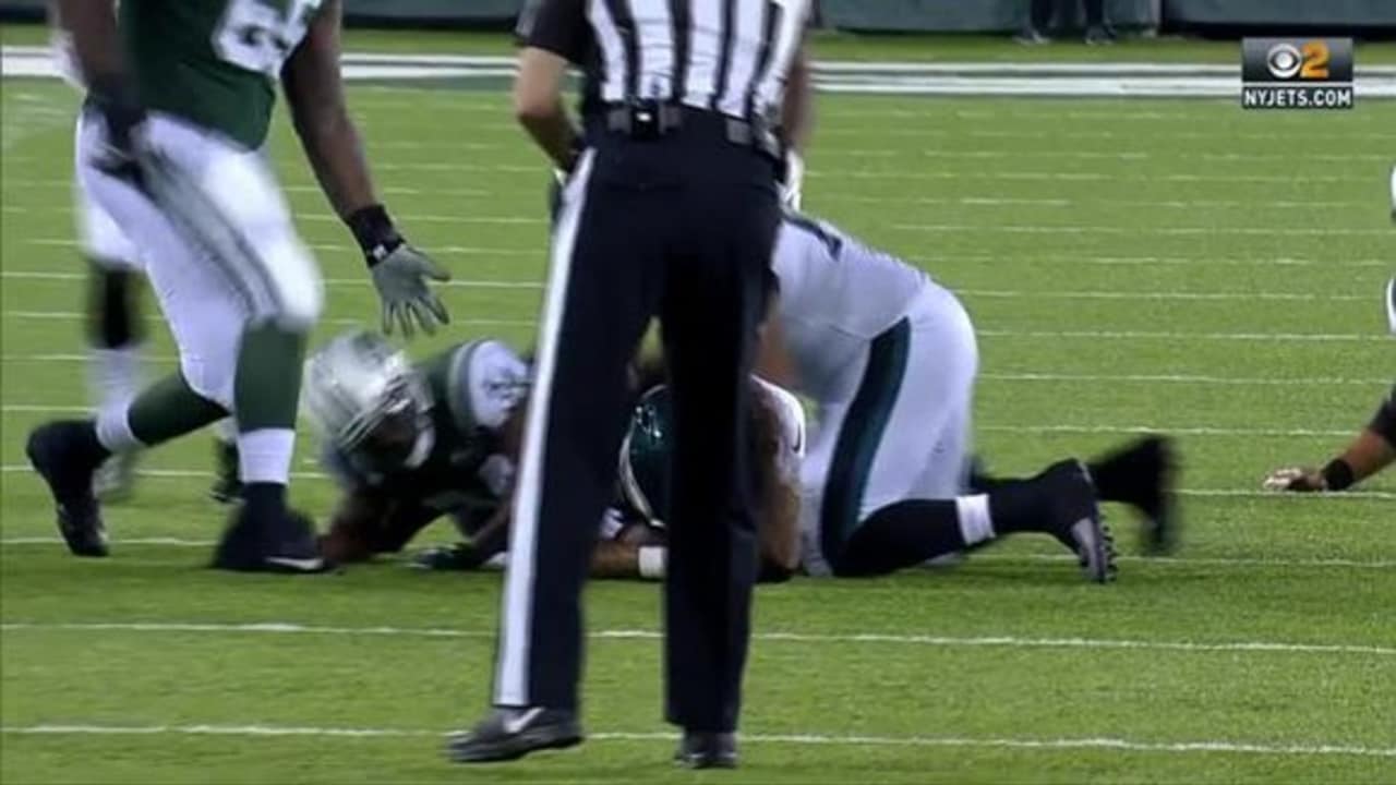 Highlight: Christian Tago Recovers The Fumble