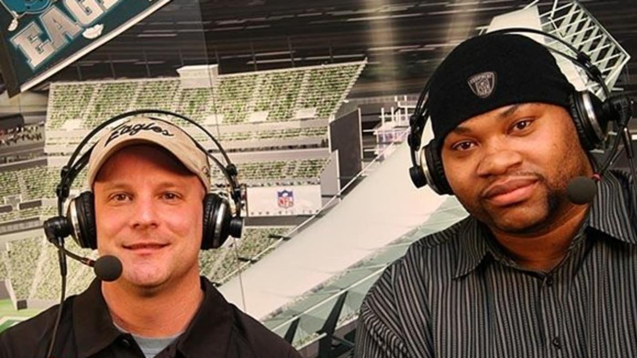 Stacy Andrews Signs 6-Year Deal