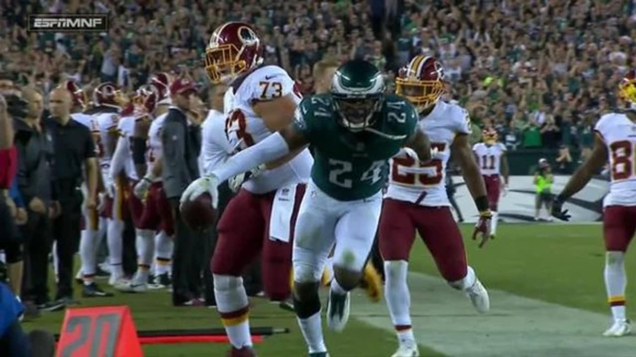 Highlight: Graham-to-Graham! Brandon Graham Hits Kirk Cousins' Arm ...