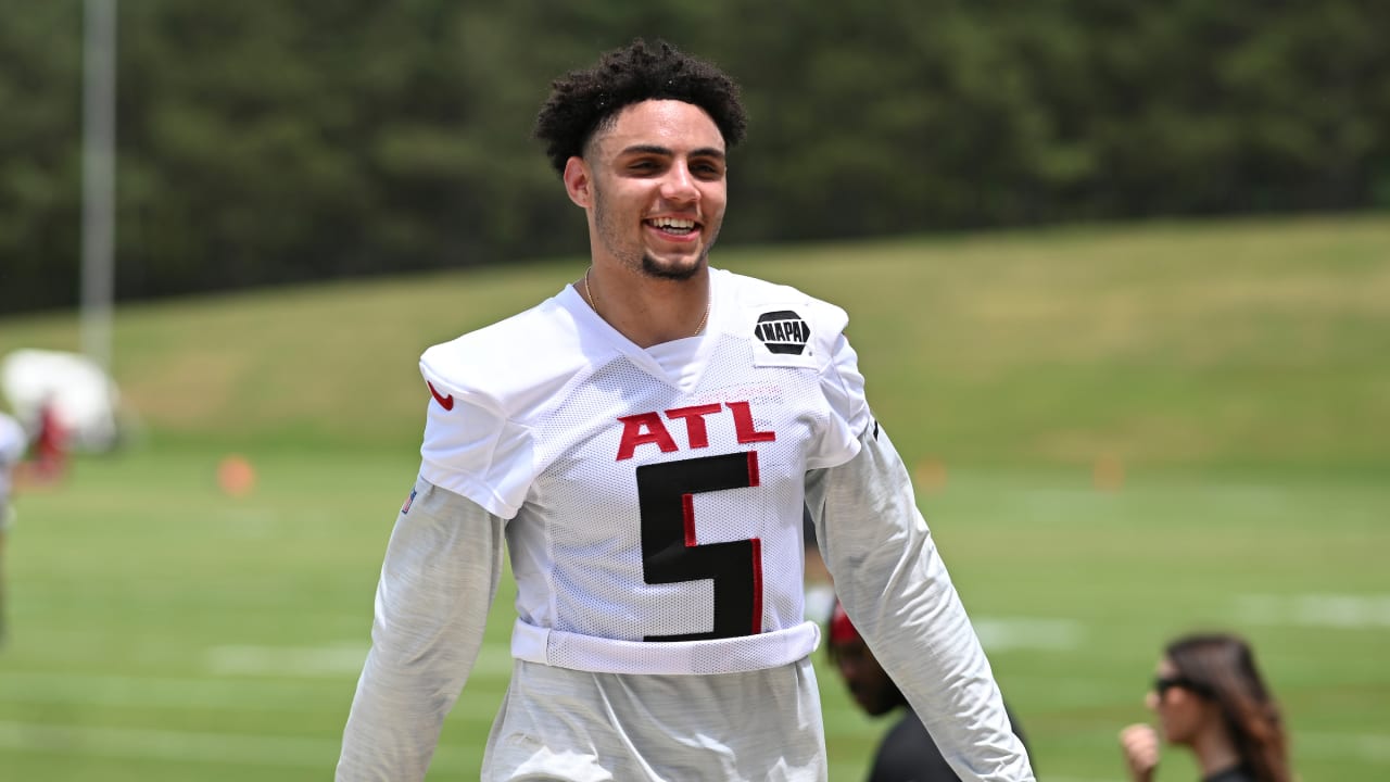 Drake London speaks on his first minicamp and working with new teammates