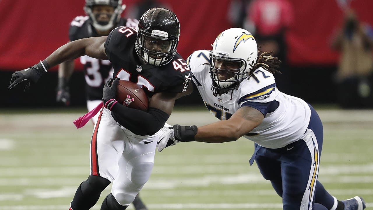 Can't Miss Play: Deion Jones INT