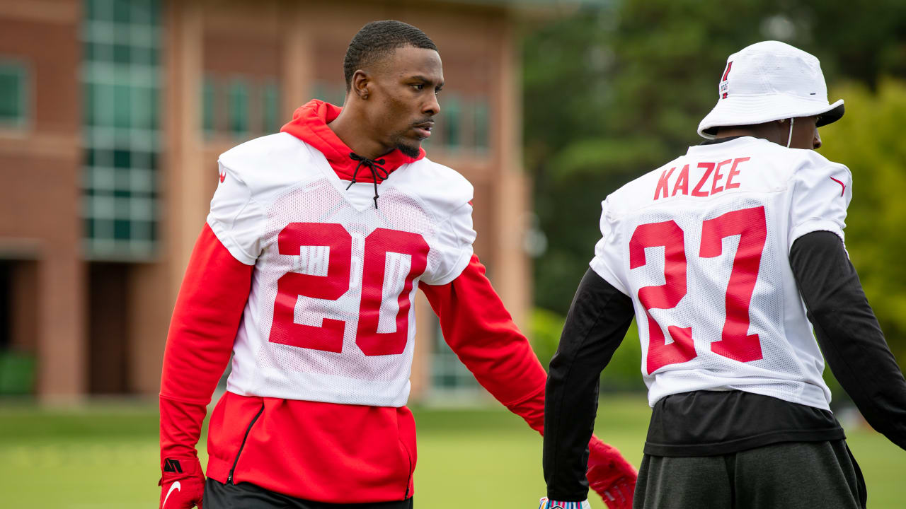 Defensive backs locked in for Rams | Falcons at Work