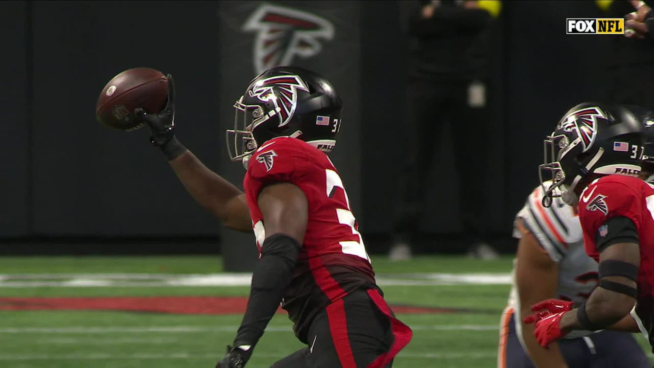 Jaylinn Hawkins snags pivotal INT on Fields' overthrow in final two minutes