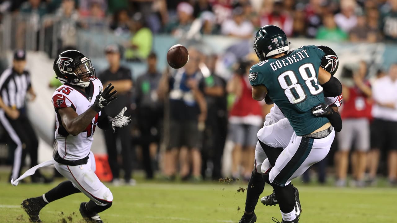 PHOTOS: Frame-by-Frame - Deion Jones Interception on Eagles
