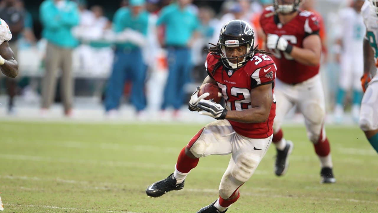 Sixteen Players to Watch: Falcons vs. Patriots
