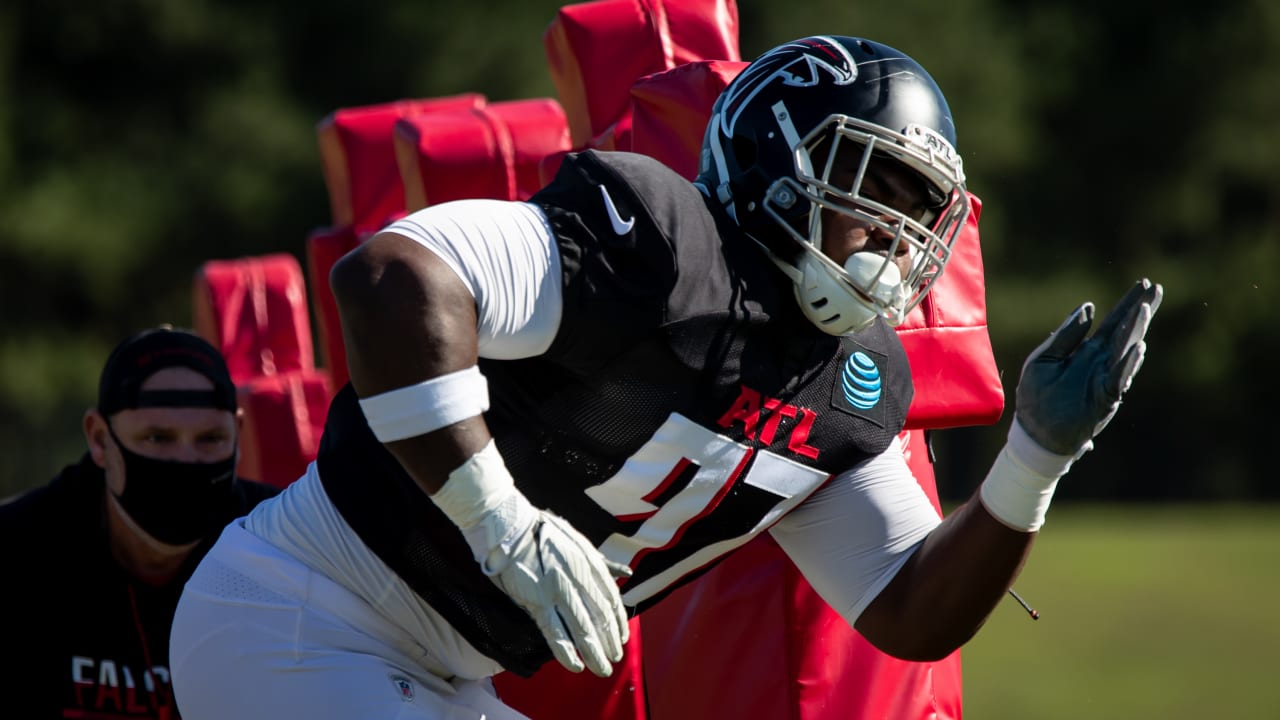 Early Bird Report: Grady Jarrett a constant for Falcons defense
