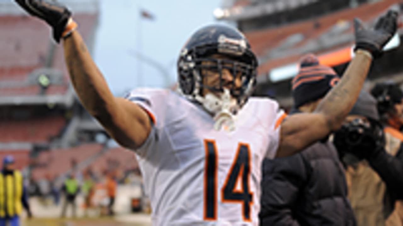 Falcons Bring Back WR, Specialist Weems