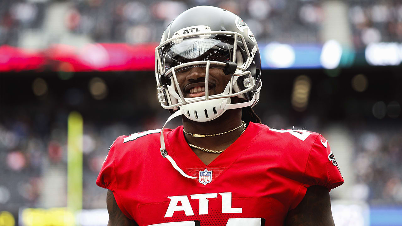 Highlight: Patterson stretches out to reel in 16-yard grab