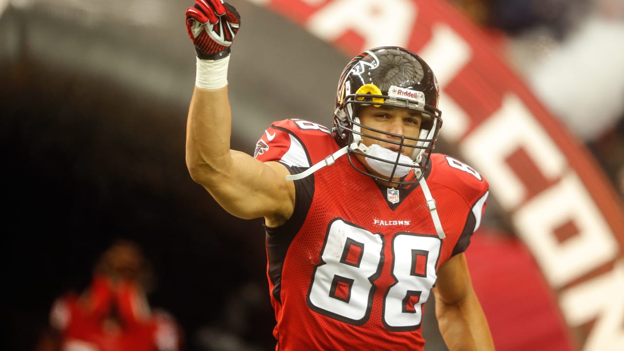 PHOTOS: Tony Gonzalez voted into Pro Football Hall of Fame