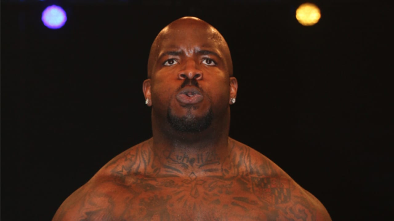 Falcons Alum Signs with TNA Wrestling