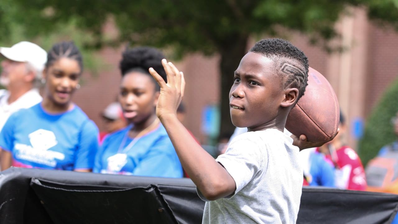 2016 Atlanta Falcons Minicamp - Kid's Day