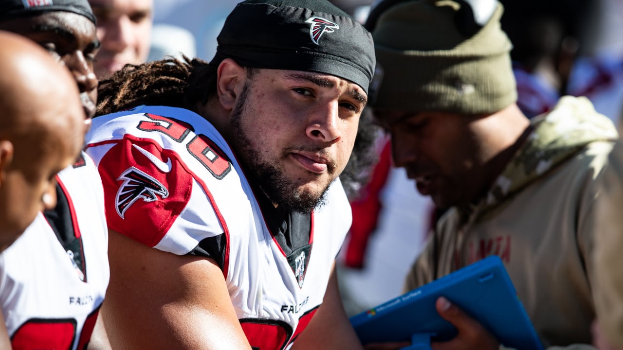 Falcons place Tyeler Davison, Danny Etling on reserve/COVID-19 list